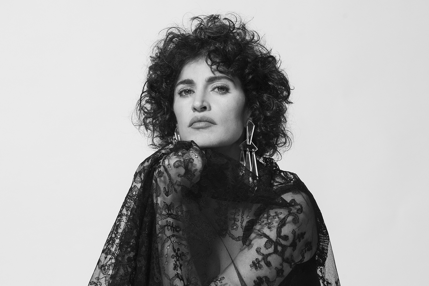 La elegancia y la fuerza de Elena Gadel, este sábado 11 de noviembre ...